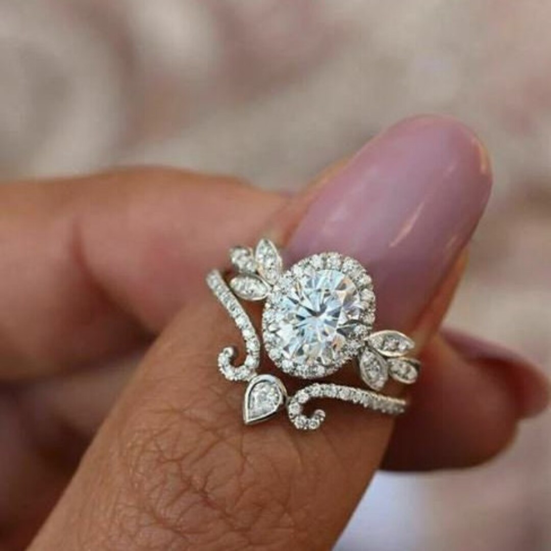 Queen Crown Ring Set, 2.14 Ct Oval Cut Diamond, Gorgeous Wedding Ring ...