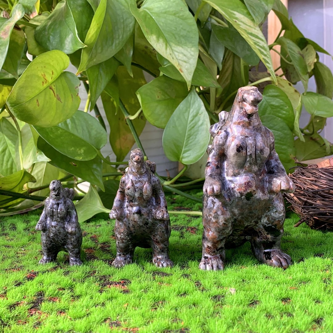 4.4“ Natural Yooperlite Godzilla,quartz Crystal,godzilla Sculpture ...