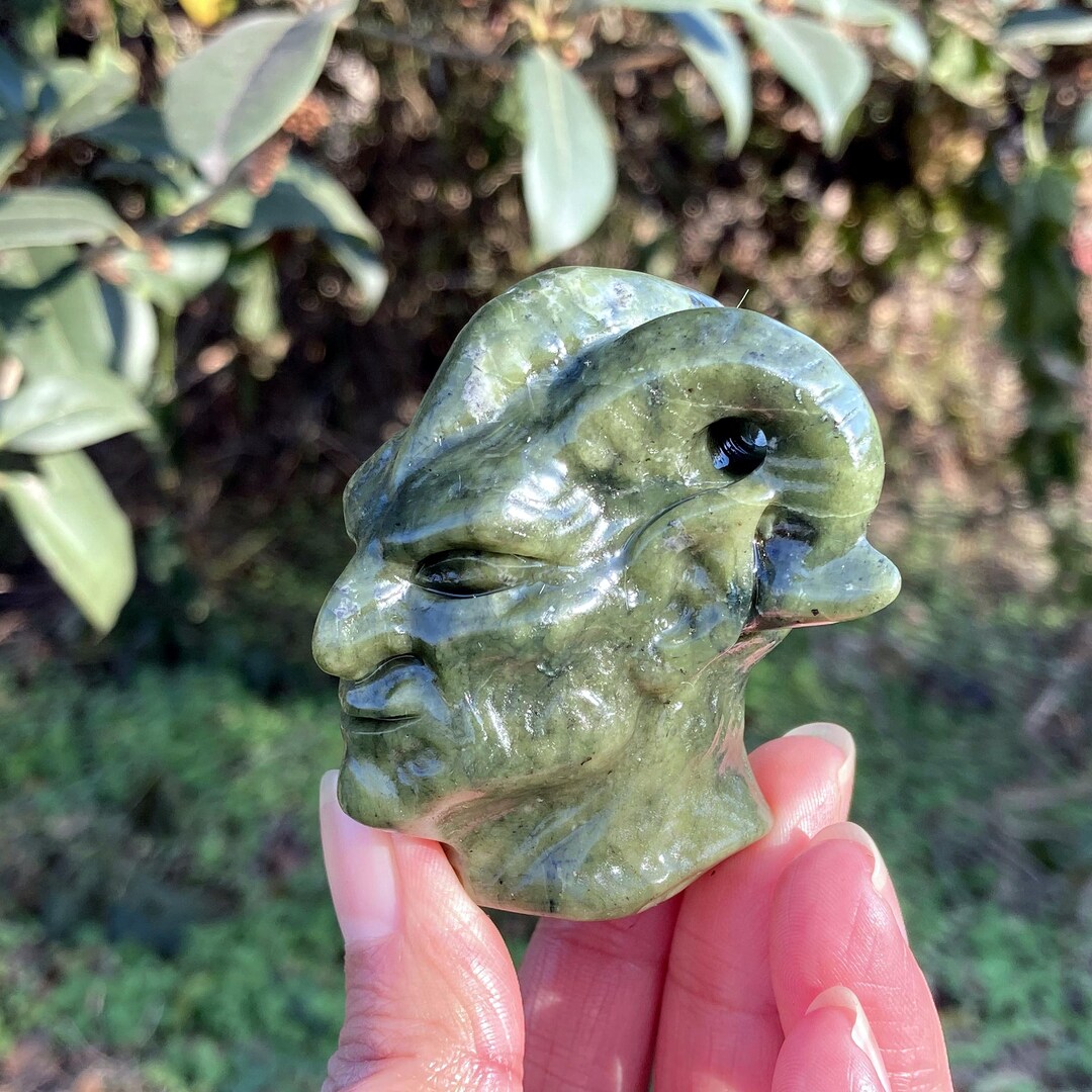 2.2‘’ Natural Green Jade Goat Skull, Crystal Skull, Home Decor, Reiki ...