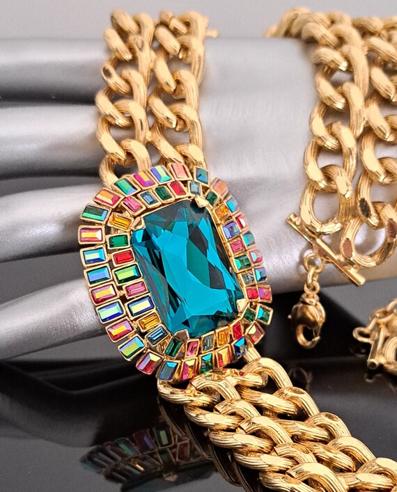 Butler And Wilson Vintage Statement Necklace with Hug… - Gem