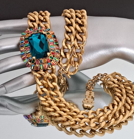 Butler And Wilson Vintage Statement Necklace with Hug… - Gem