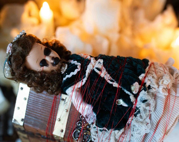 Dybbuk Box Demon Paranormal Rituals Spells Dangerous Metaphysical Evil ...