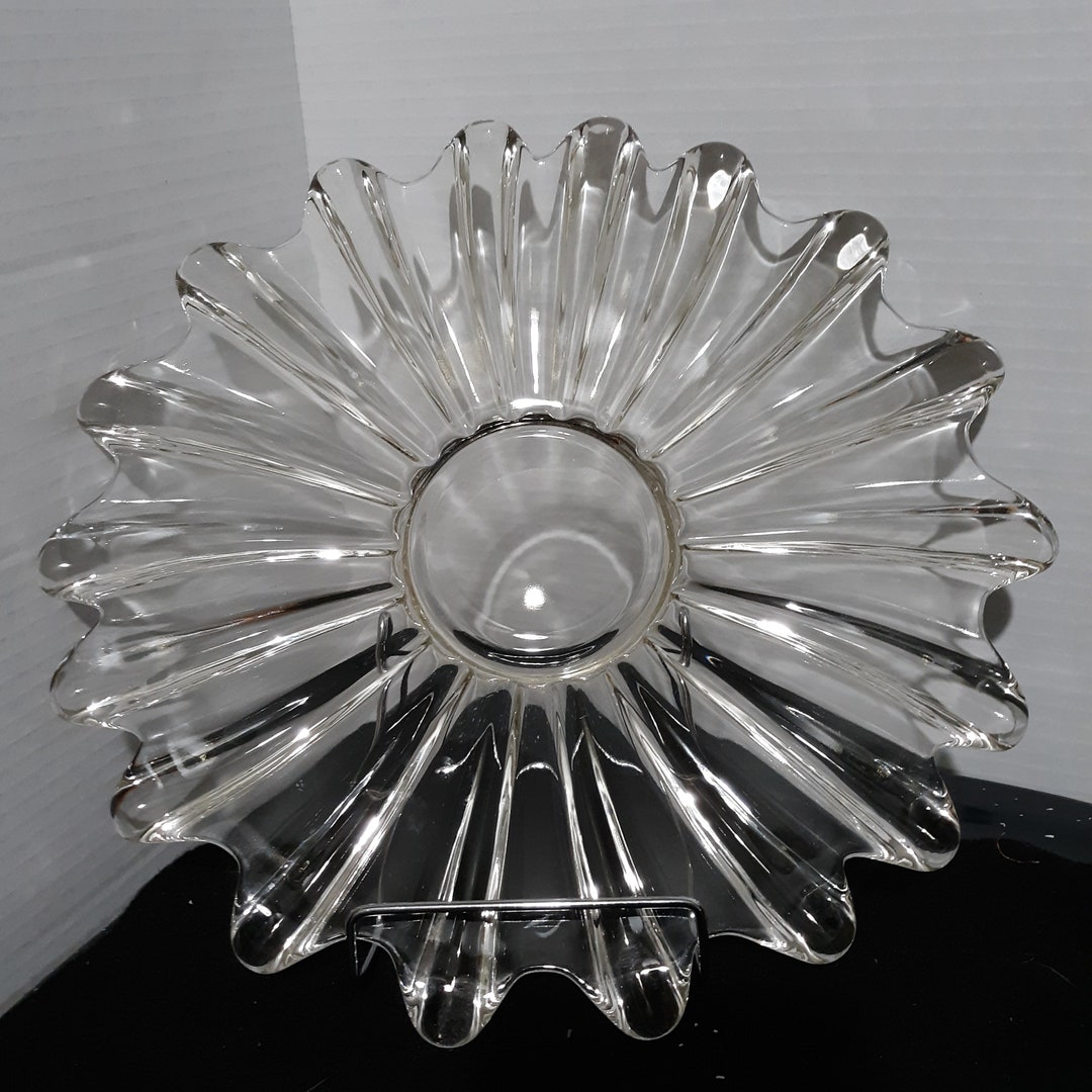 Vintage Clear Glass Bursting Flower Serving Plate 11.5" - Etsy