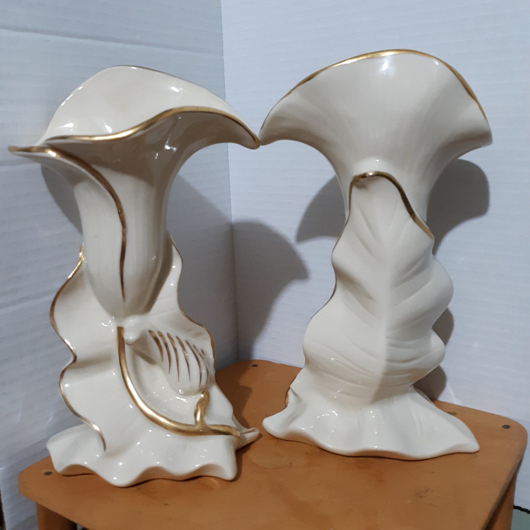 Calla Lily Pottery Vases in Cream and Gold T-134 - Etsy