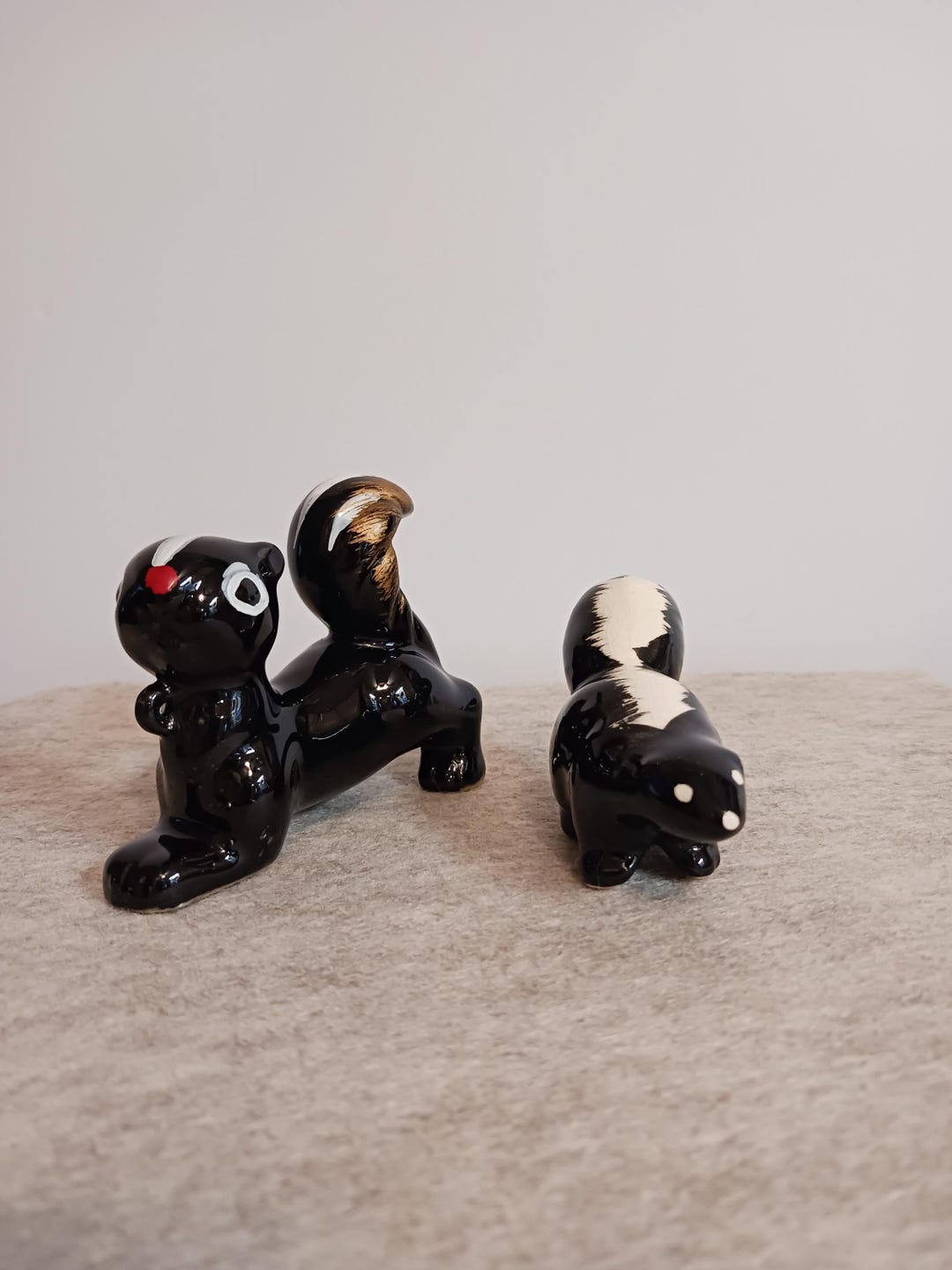2 SKUNK FIGURINES or Knick Knacks - Etsy