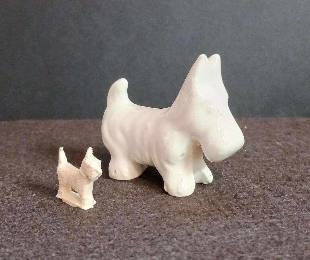 2 Miniature Scottie Dog Figurines in Ceramic/porcelain and Plastic - Etsy