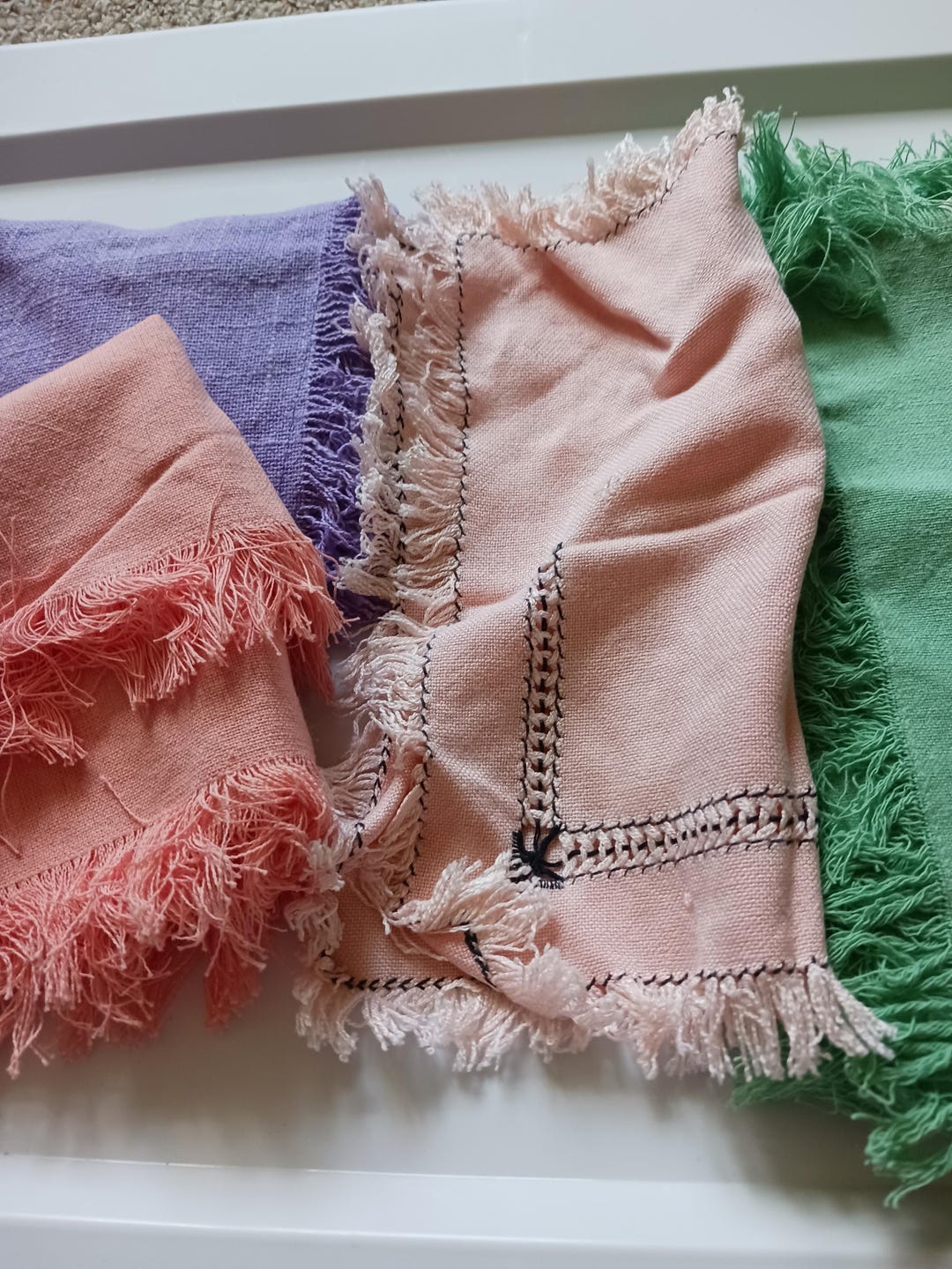 Set of 4 Pastel Colors of Different Sized Tale Linens With Fringed ...