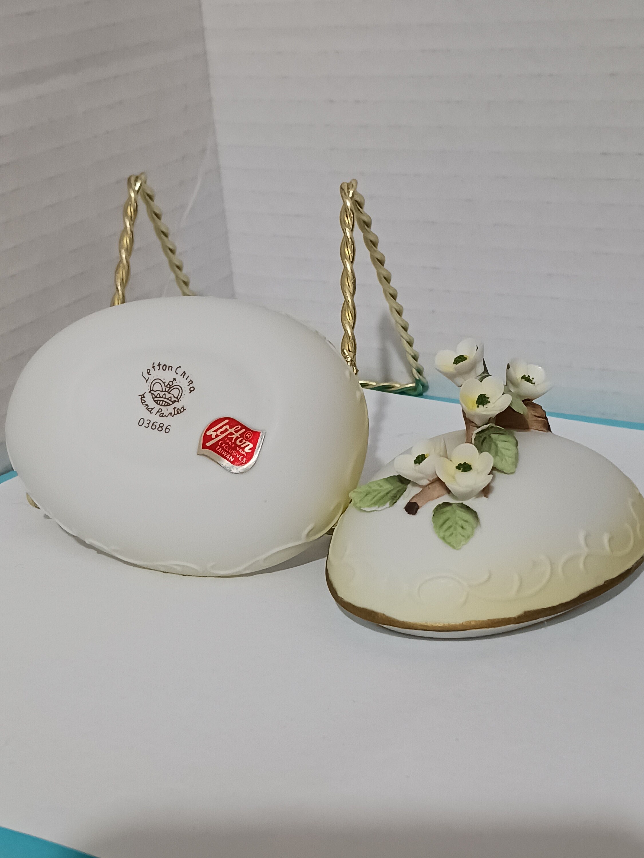 Lefton China Hand-painted Porcelain Egg-shaped Trinket Box With ...