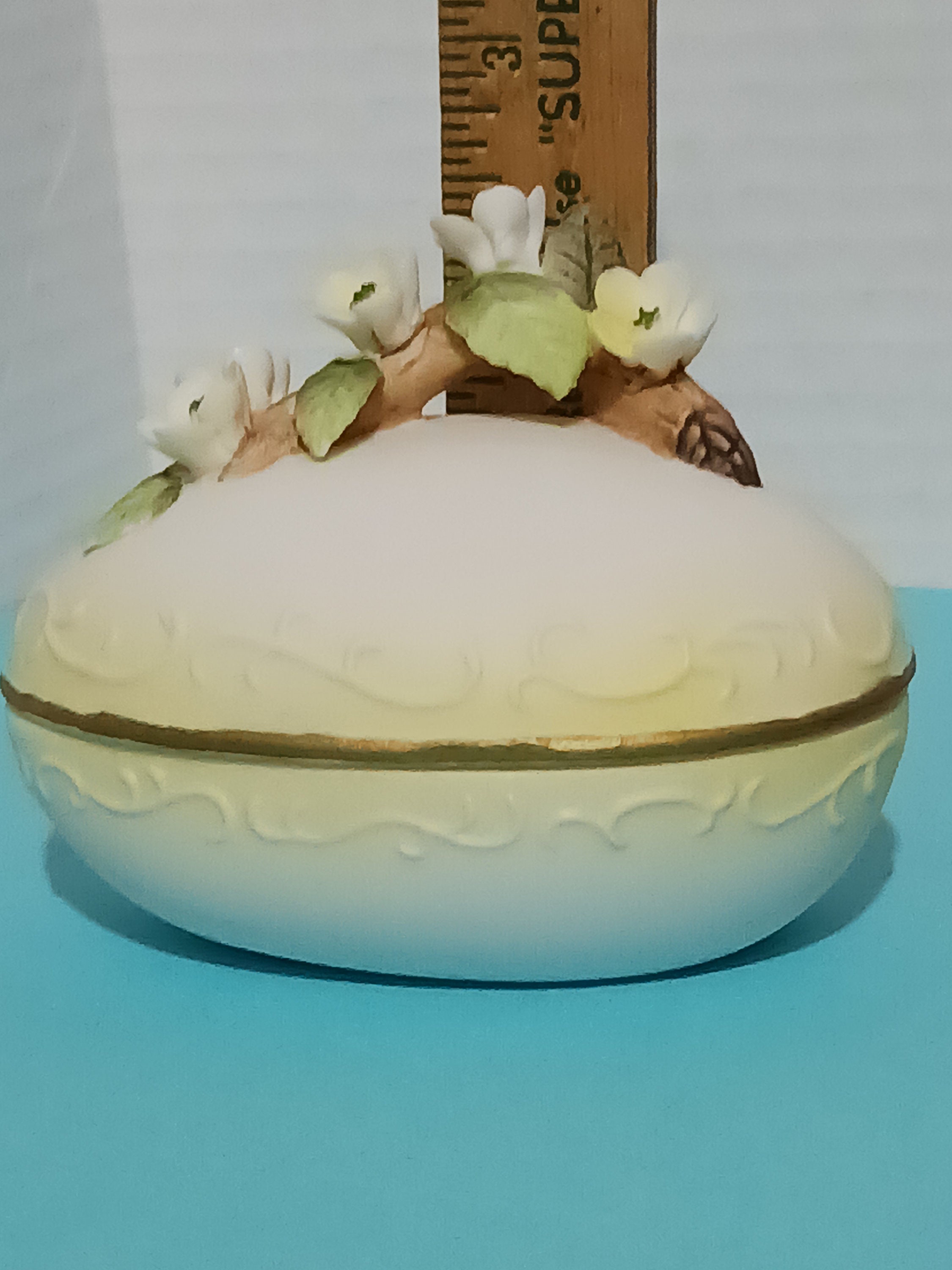 Lefton China Hand-painted Porcelain Egg-shaped Trinket Box With ...