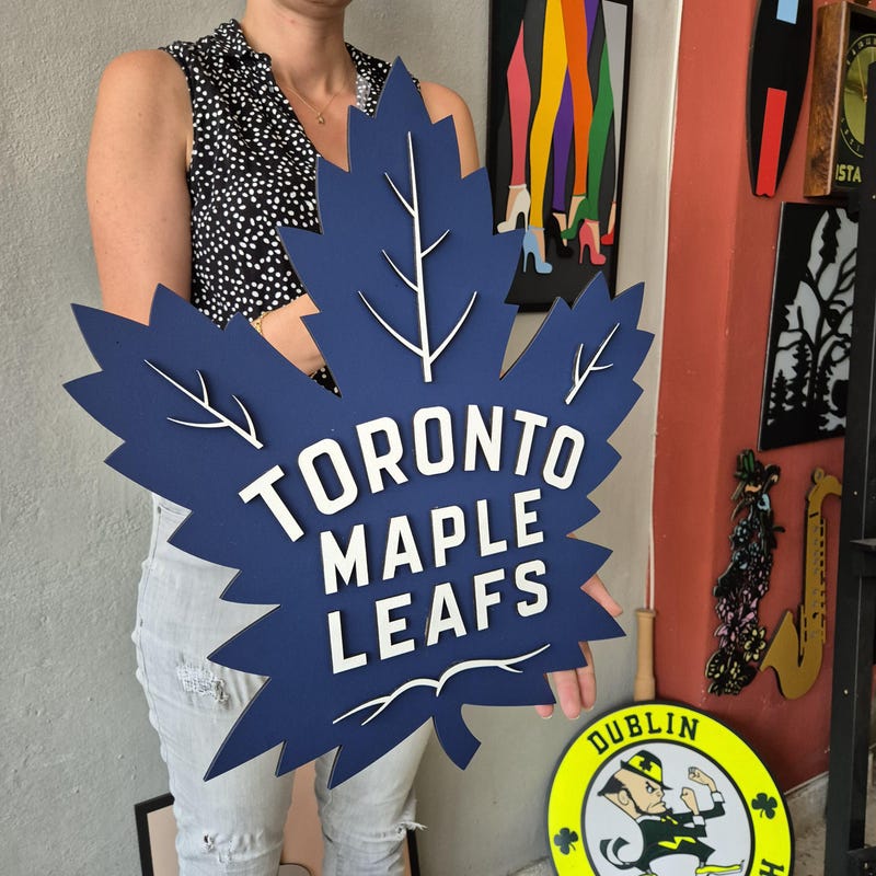 Maple Leaf Sign - Etsy