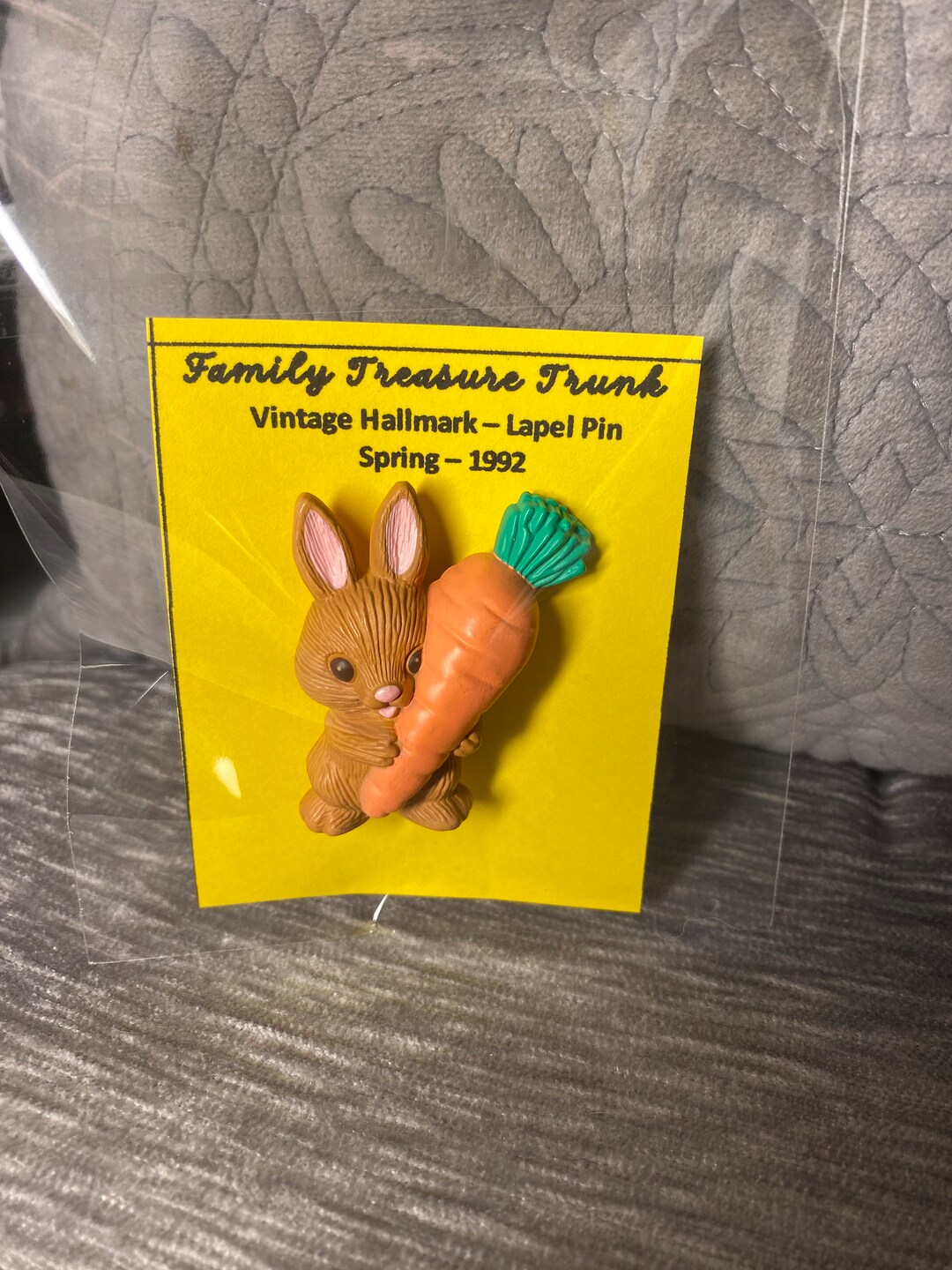 Hallmark Bunny Pin Vintage 1992 Hallmark Collectible Brooch Brown Bunny ...