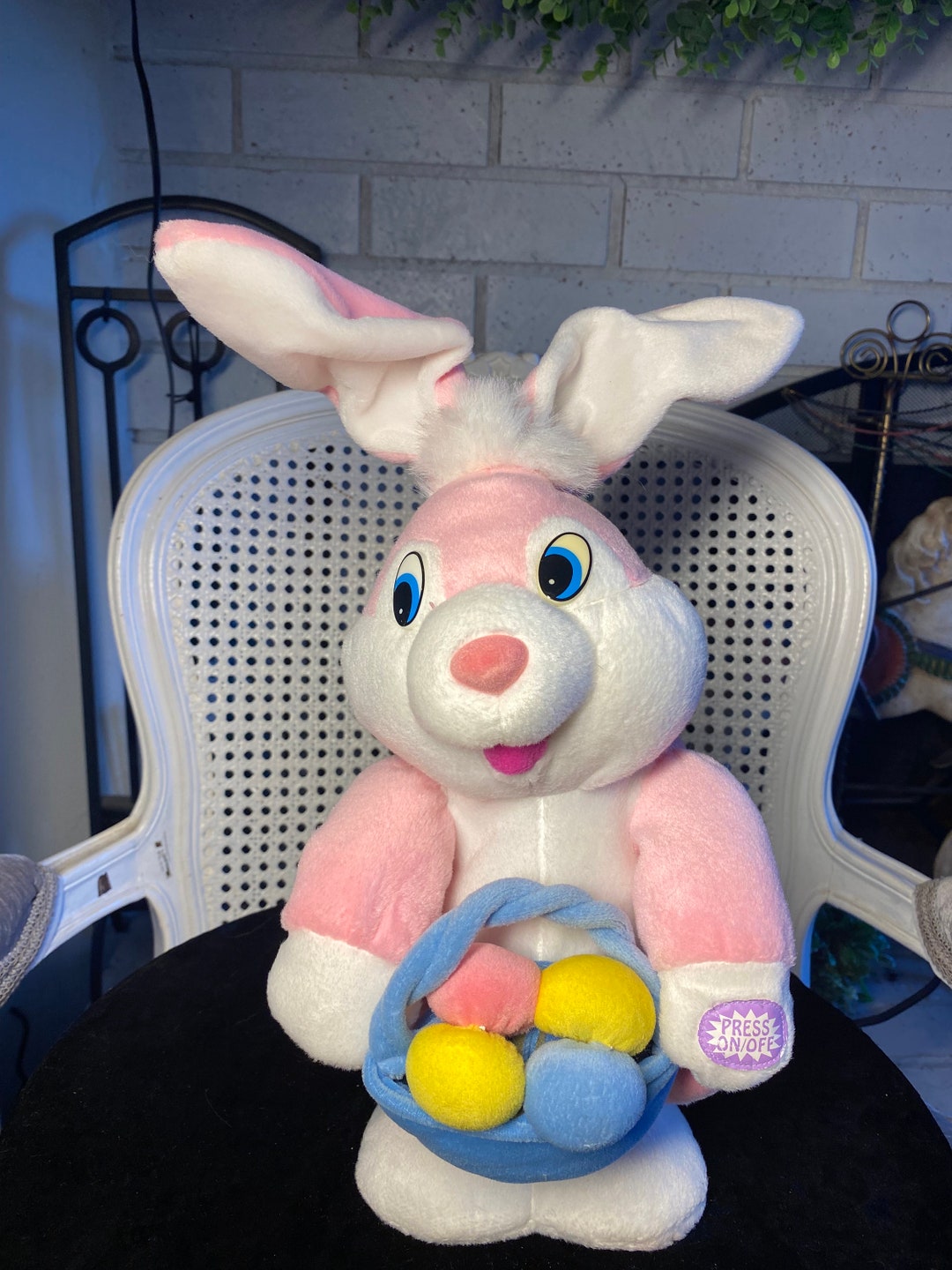 Vintage 1990's Dan Dee Rockin' Rabbit Animatronics Animated Musical ...