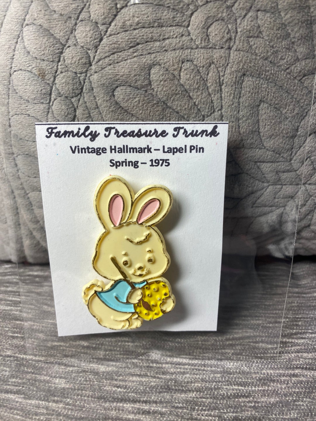 Hallmark Bunny Pin Vintage 1981 Collectible LAPEL PIN Brooch Spring ...