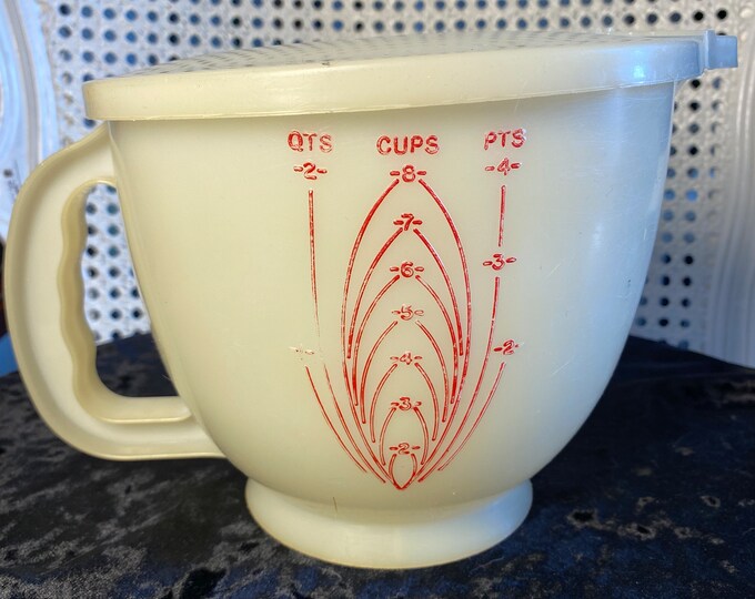 Vintage - TUPPERWARE - 4 Cup - Mix N Store - Pitcher - Flip Top Pour ...