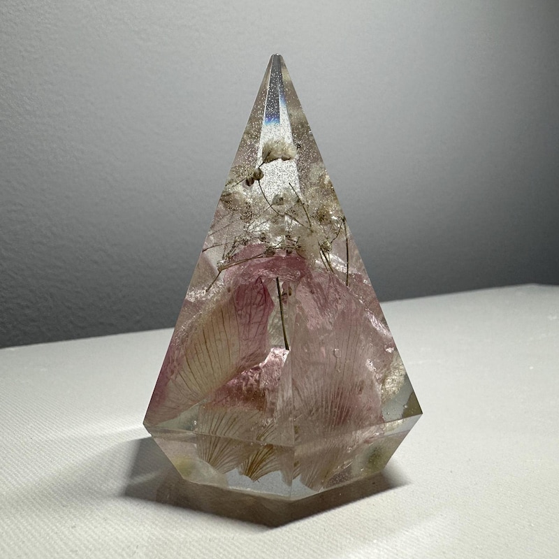 Rose Ring Holder. Resin - Etsy