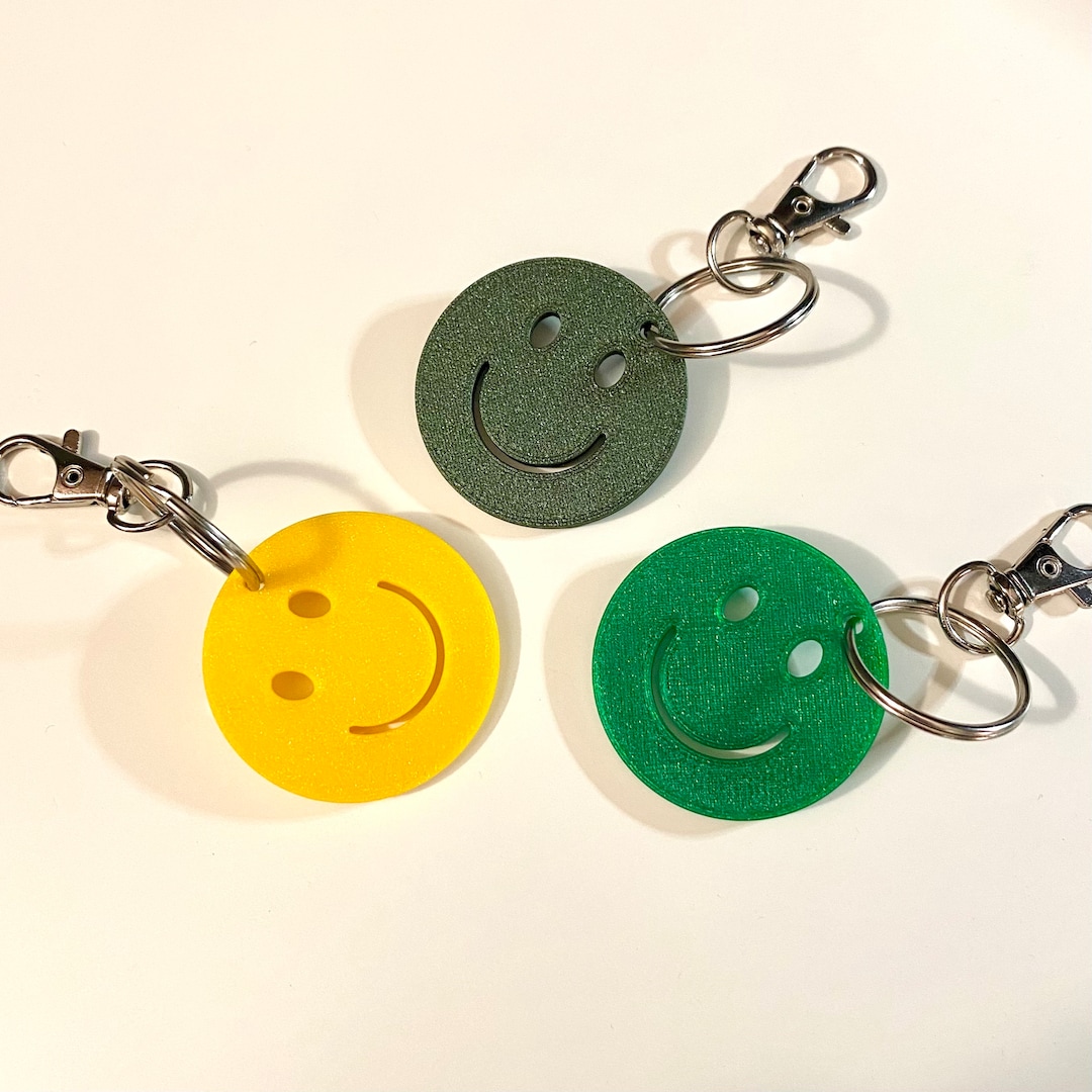 3D Printed Smiley Keychain :) - Etsy