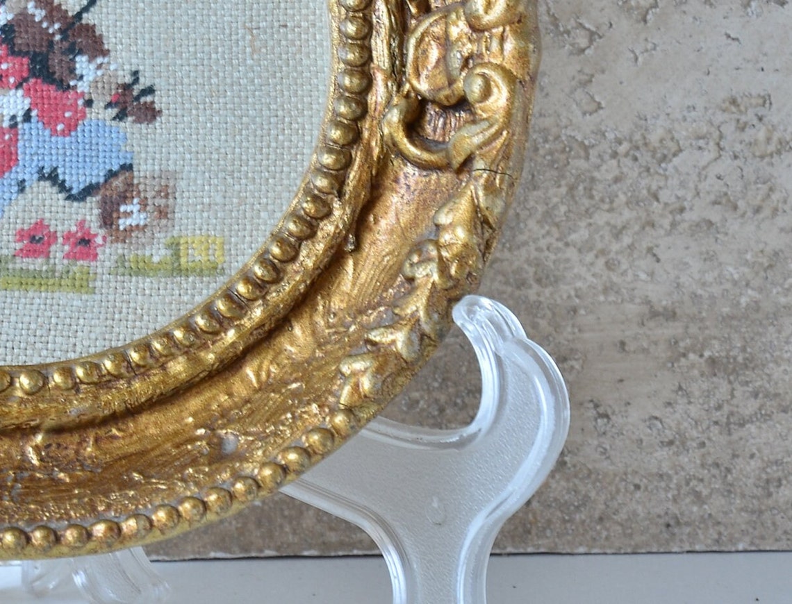 Vintage Round Gold Frame With Tapestry, Antique Wall Home Decor 70s ...