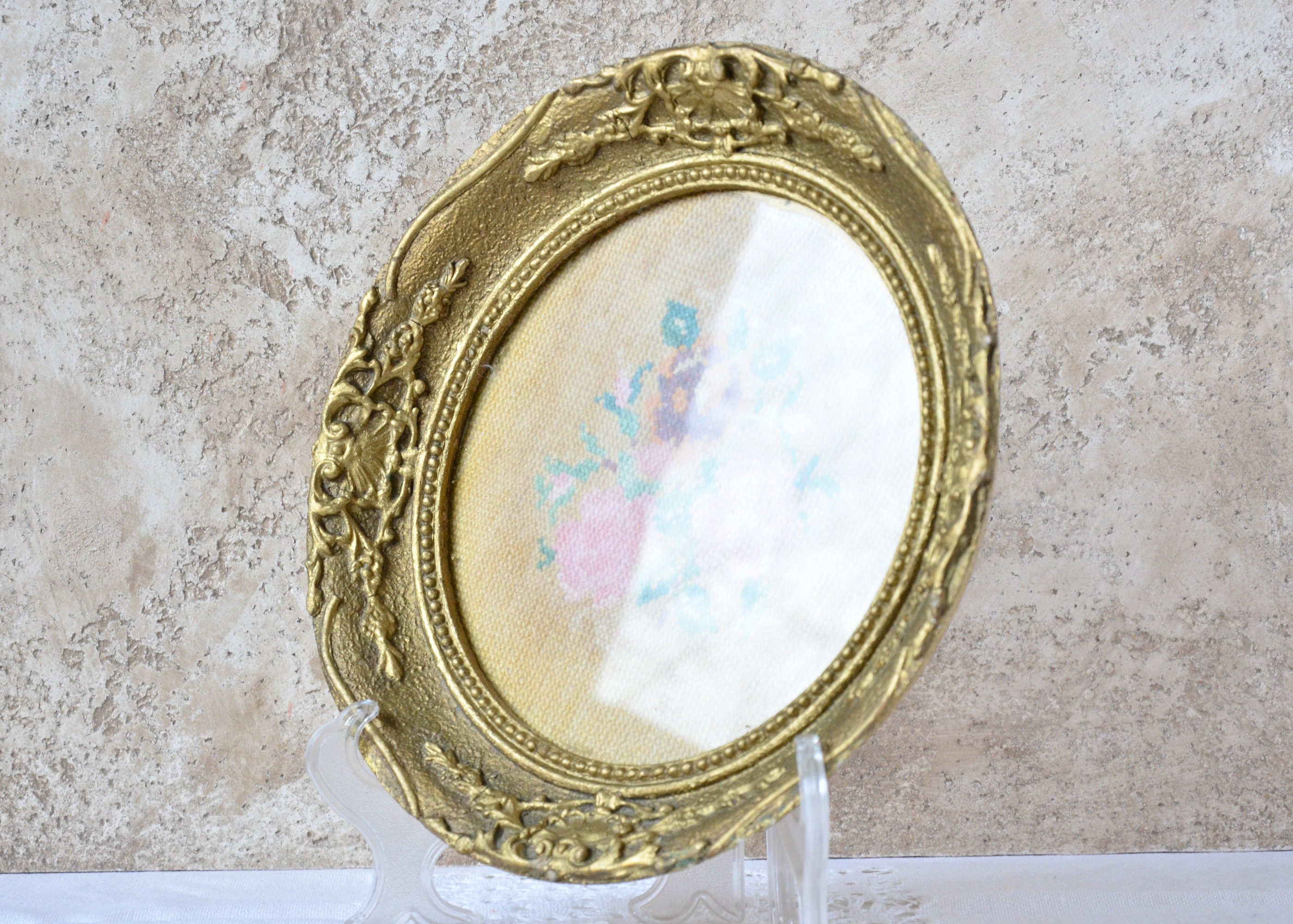 Antique Round Frame 1964s, Ornate Gold Frame With Hand Embroidered ...