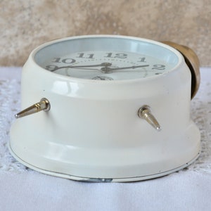Vintage Alarm Clock Aradora, Retro Romanian Clock Mechanical, Wahite ...