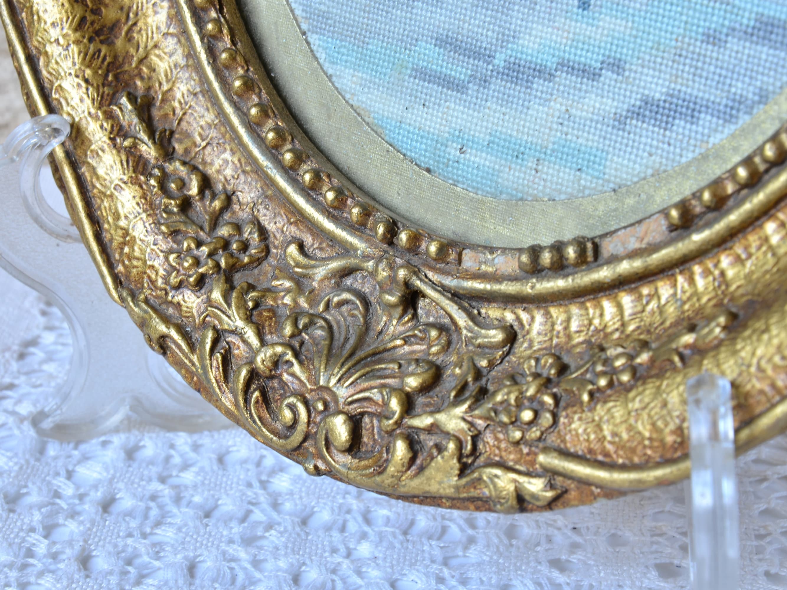 Vinatage Oval Gold Frame With Tapestry winter Cottage, Wall Home Decor ...