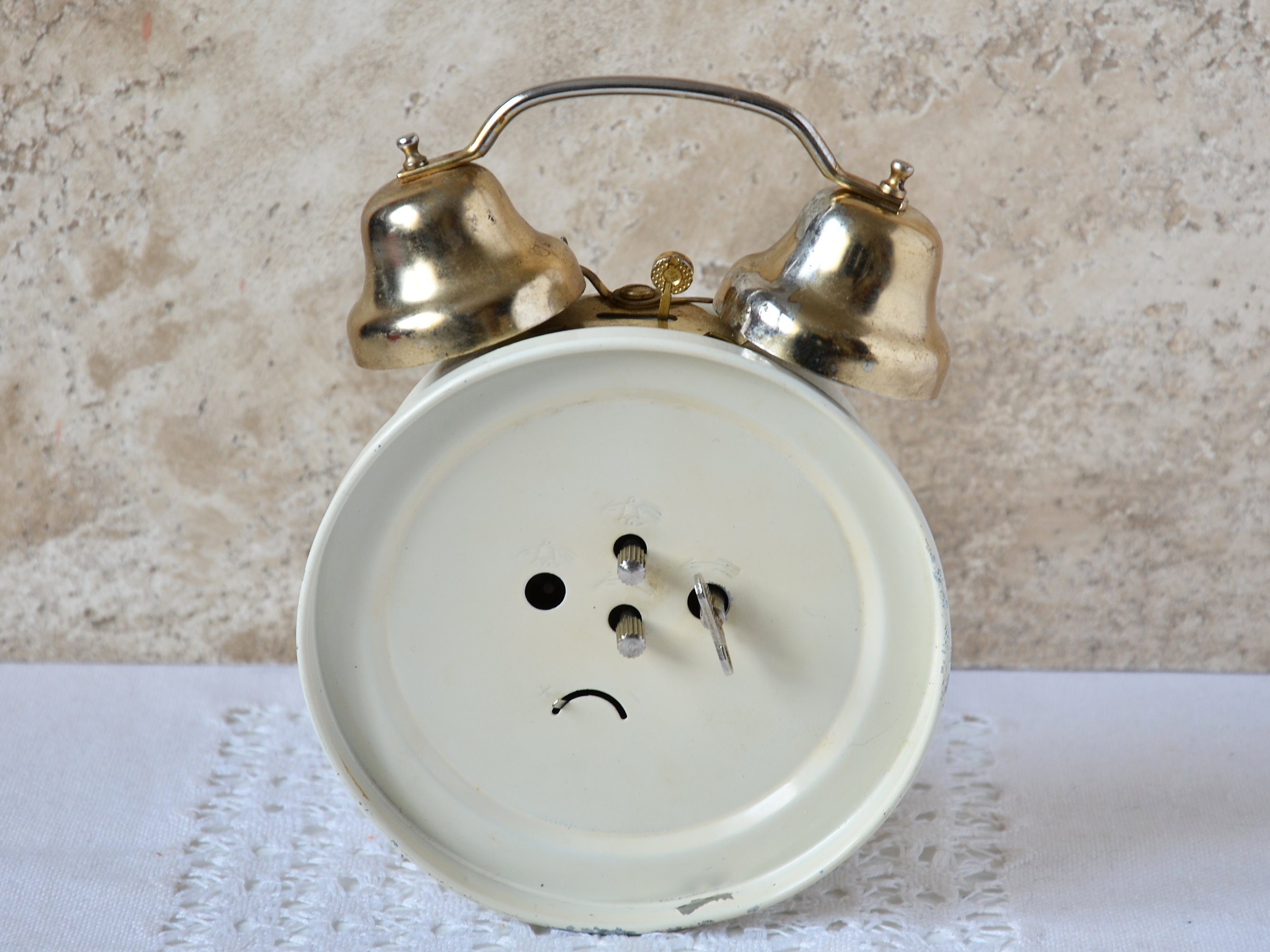 Vintage Alarm Clock Aradora, Retro Romanian Clock Mechanical, Wahite ...