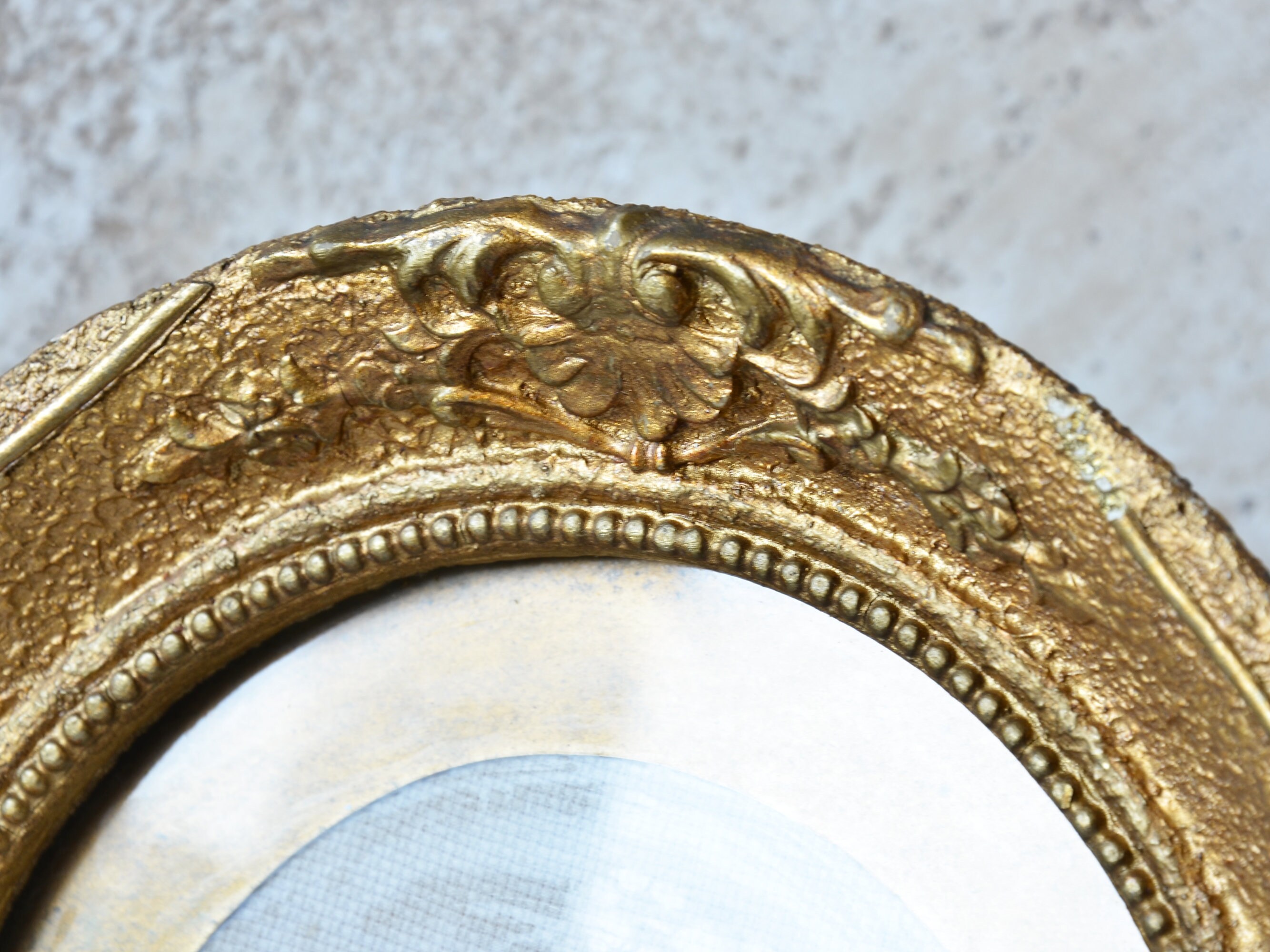 Vintage Round Frame Gold With Hand Embroidered Tapestry ( Poppies ...