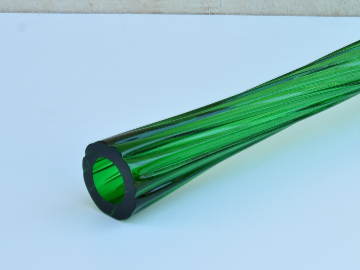 Emerald Green Glass Vase Tall 20 Inch Vase Gift Twisted Stem - Etsy