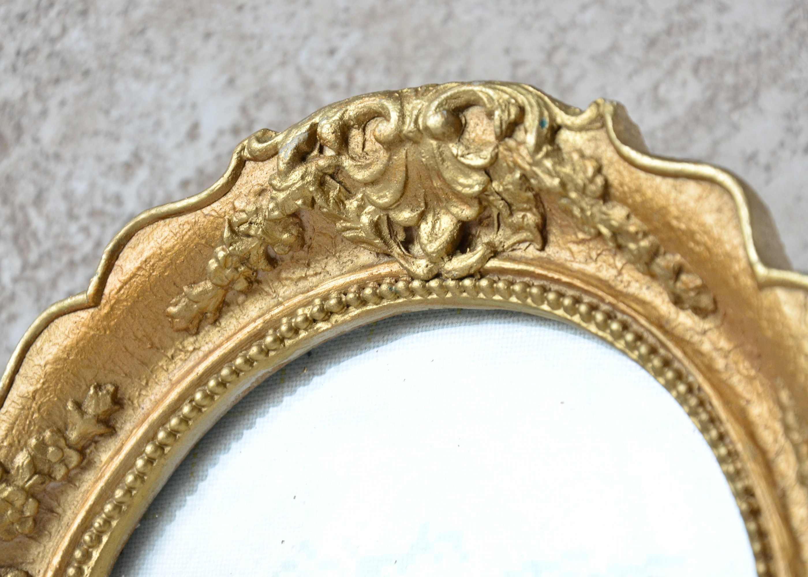 Vintage Round Frame Gold With Hand Embroidered Tapestry Purple Flowers ...