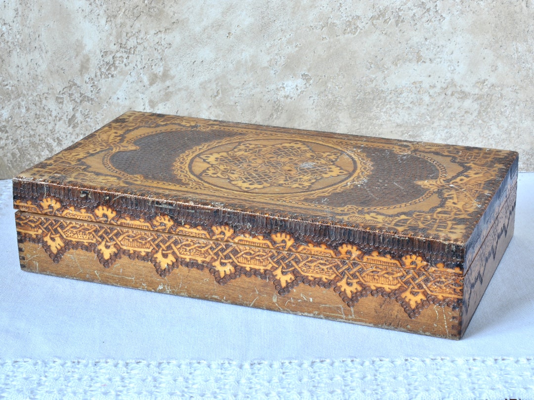 Vintage Wooden Pyrography Box Keepsake Box Bulgarian Wooden - Etsy