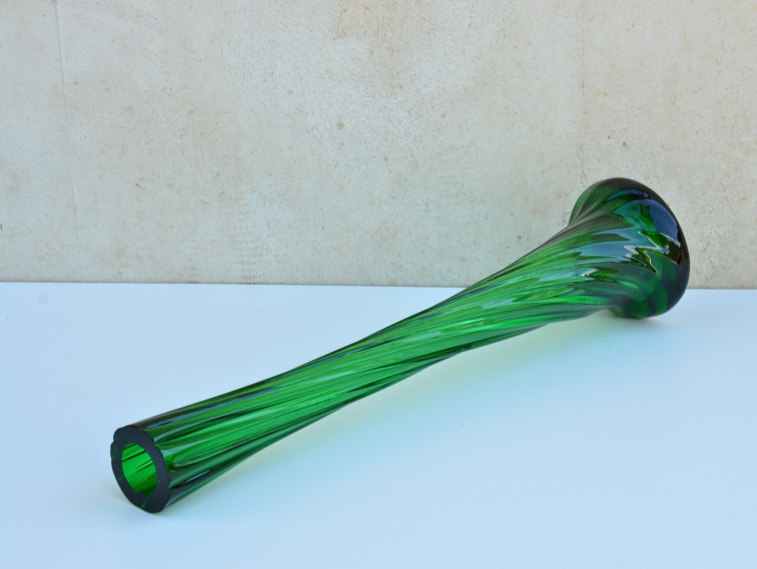 Emerald Green Glass Vase Tall 20 Inch Vase Gift Twisted Stem - Etsy
