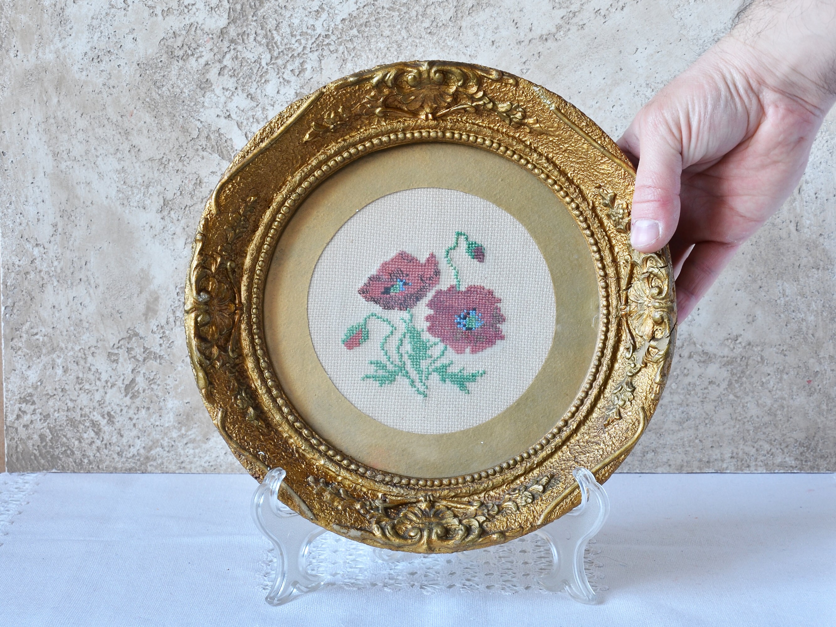 Vintage Round Frame Gold With Hand Embroidered Tapestry ( Poppies ...