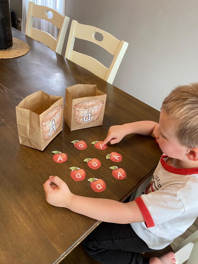 Uppercase & Lowercase Apple Match Printable | Preschool Alphabet ...
