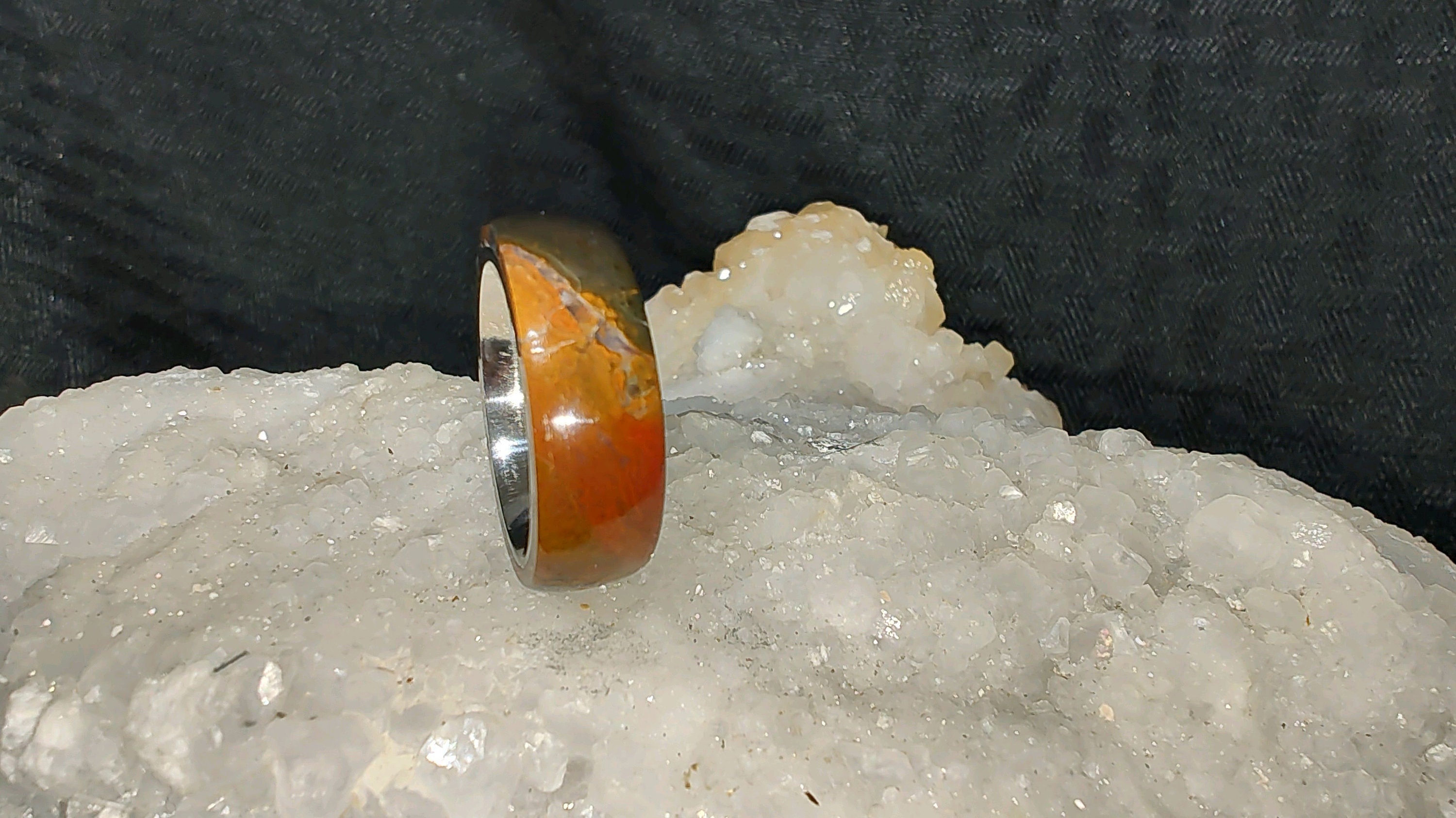 Caldera 79 Bed Thunderegg Mounted on a Silver Titanium Band, Size 9 - Etsy