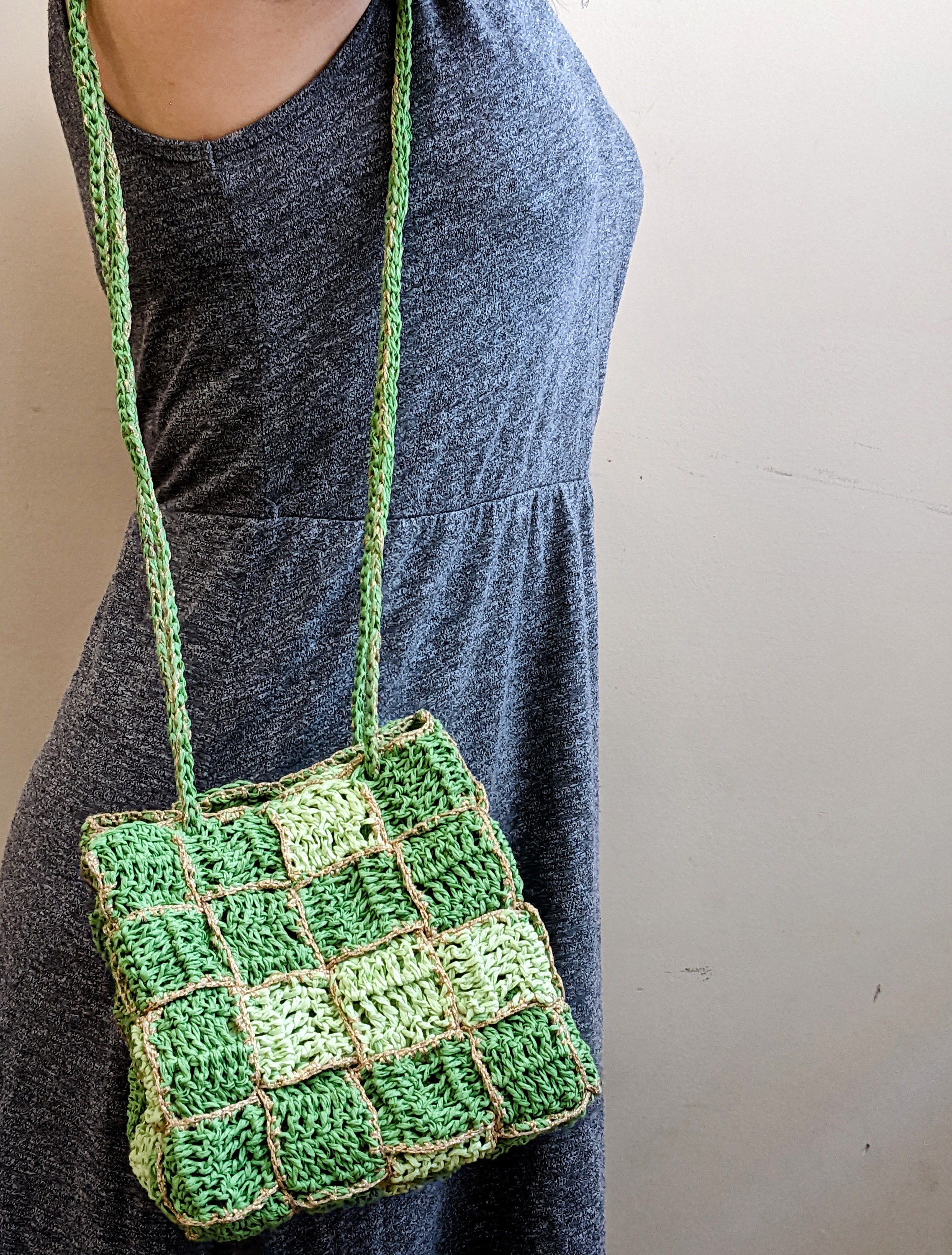 Raffia Green Braided Bucket Bag With Gold Trim, Braided Bag, Bicolor ...