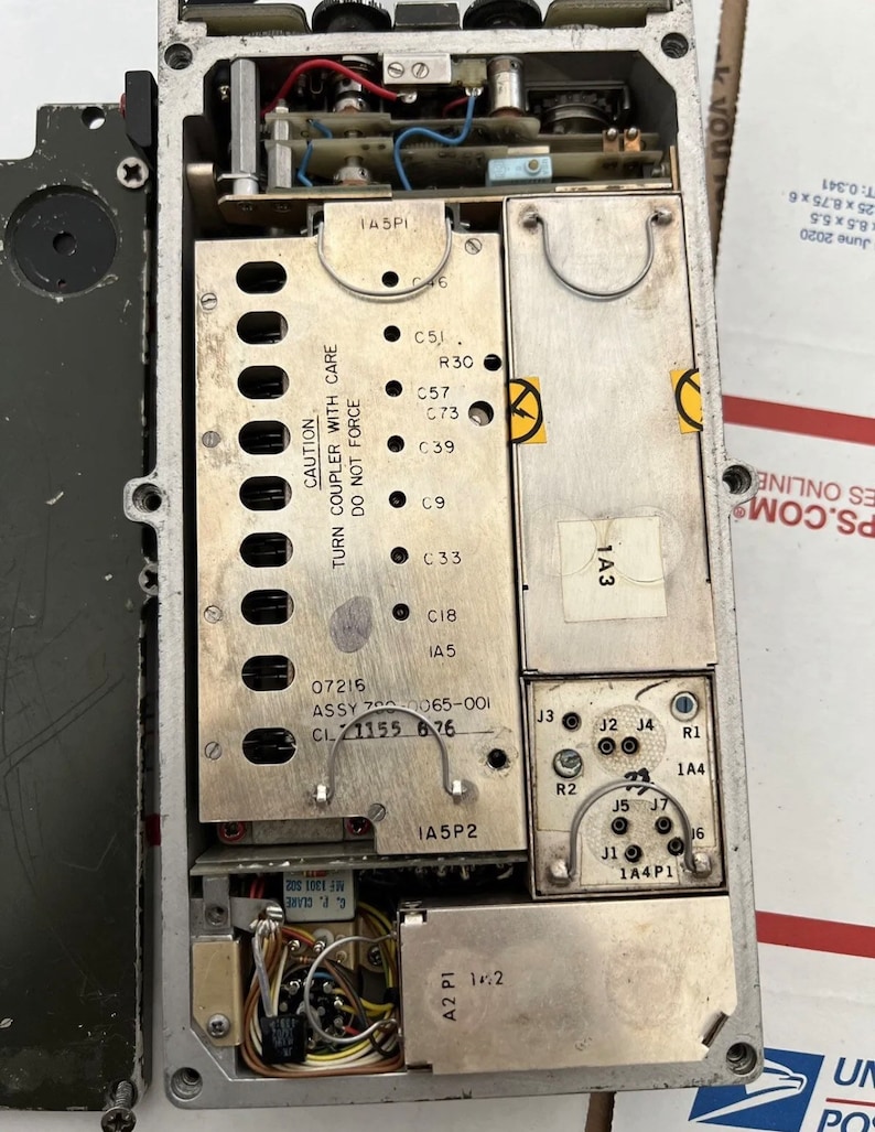 2 Vintage Military Receiver Transmitter Radios RT-976A PRC-75 1/1 on ...