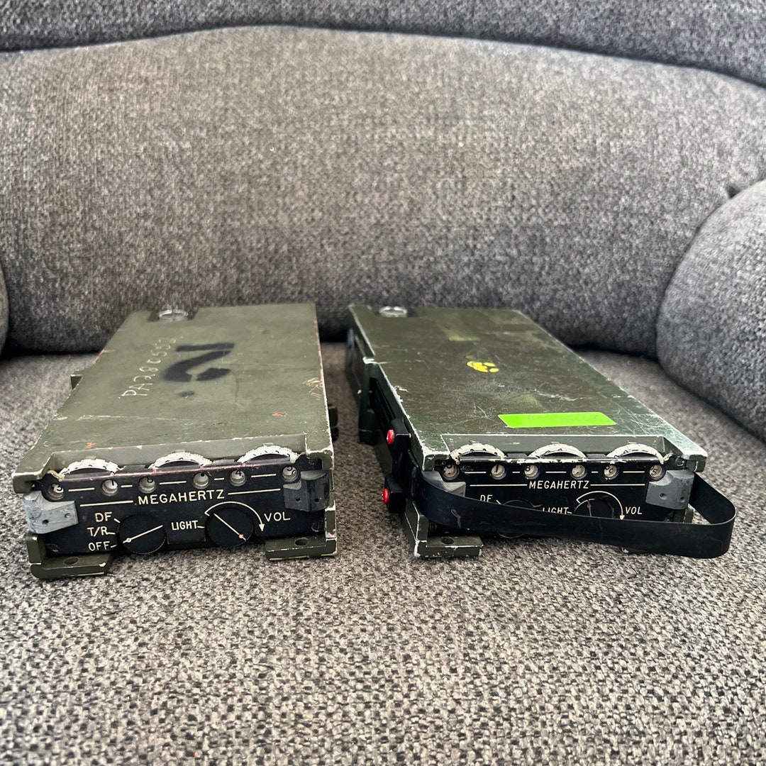 2 Vintage Military Receiver Transmitter Radios RT-976A PRC-75 1/1 on ...