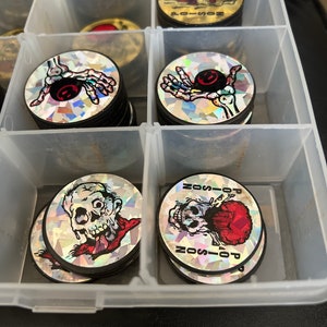 ONE Vintage Pog Slammer Holographic Skull Eight Ball Poison Gold Red ...