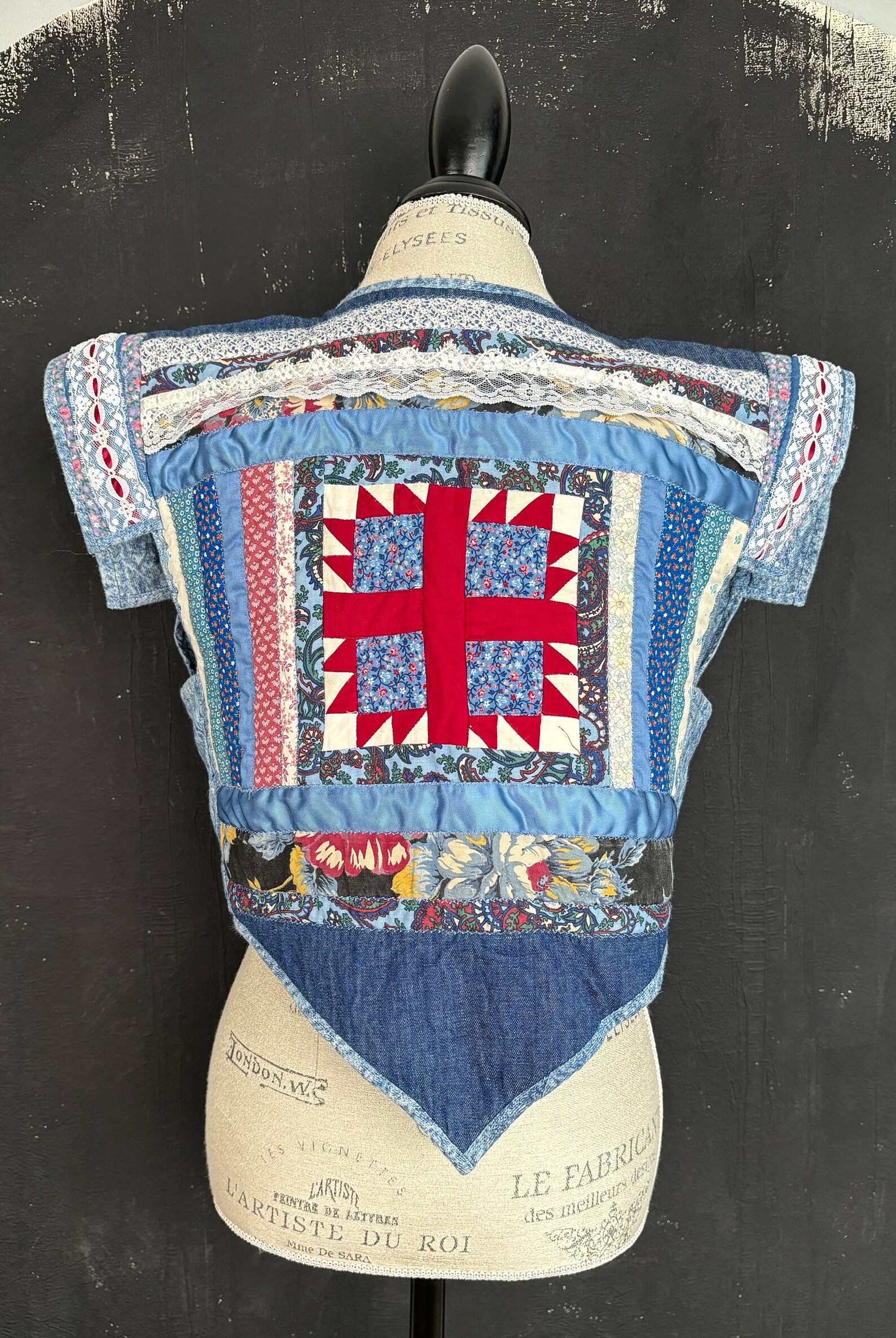 Vintage Quilted Patchwork VEST Blue Ditsy Flower Squared Purple Lace Paisley Romantic Boho ...