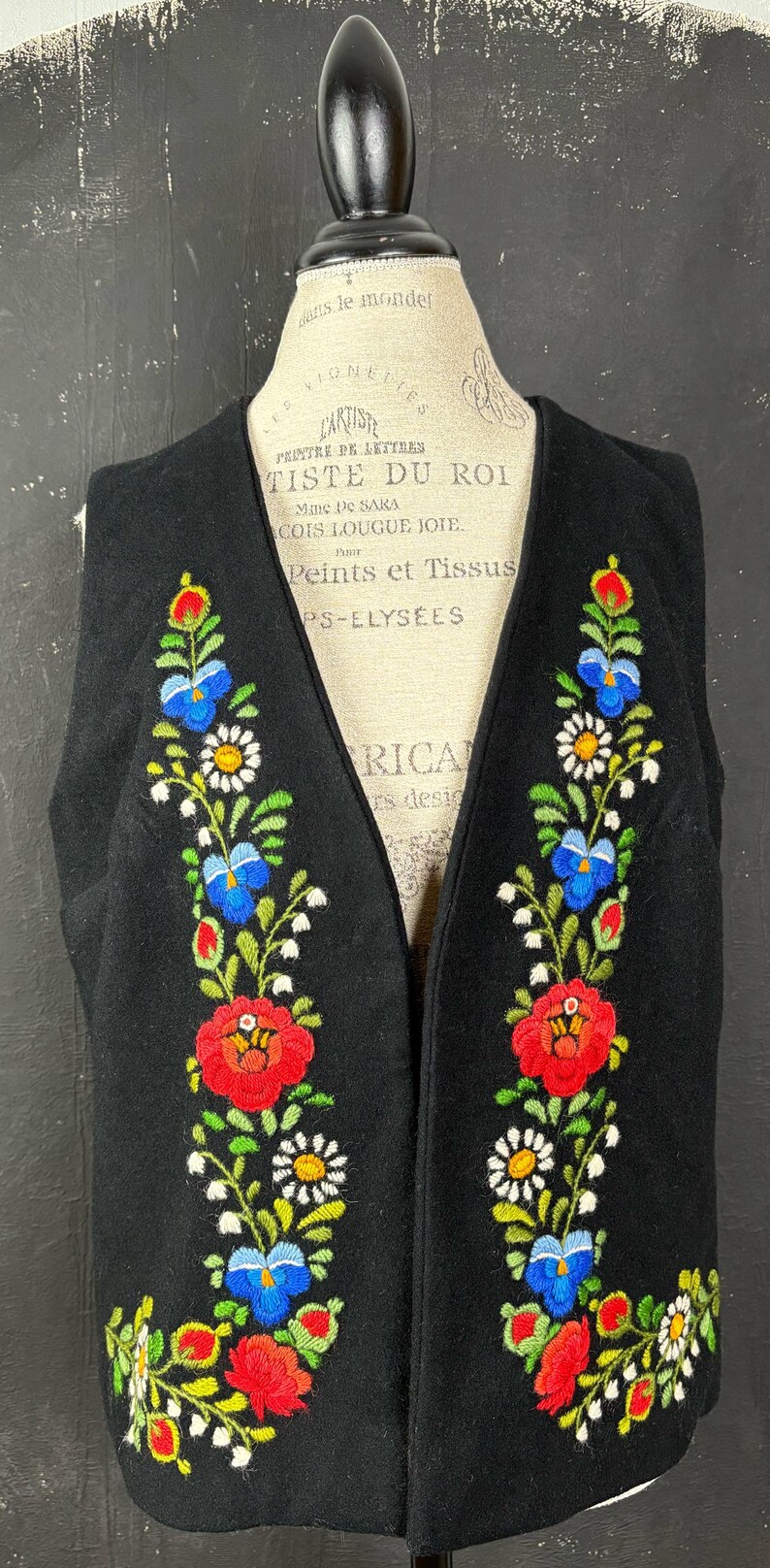 70s Hungarian Lily of the Valley Pansy Matyo Kalosca VEST Black Rose ...