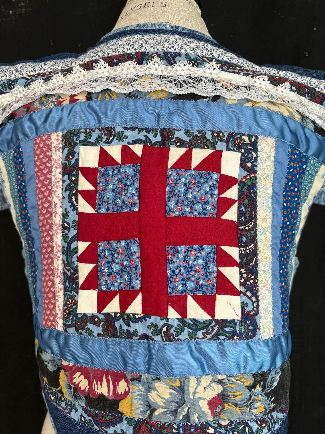 Vintage Quilted Patchwork VEST Blue Ditsy Flower Squared Purple Lace ...