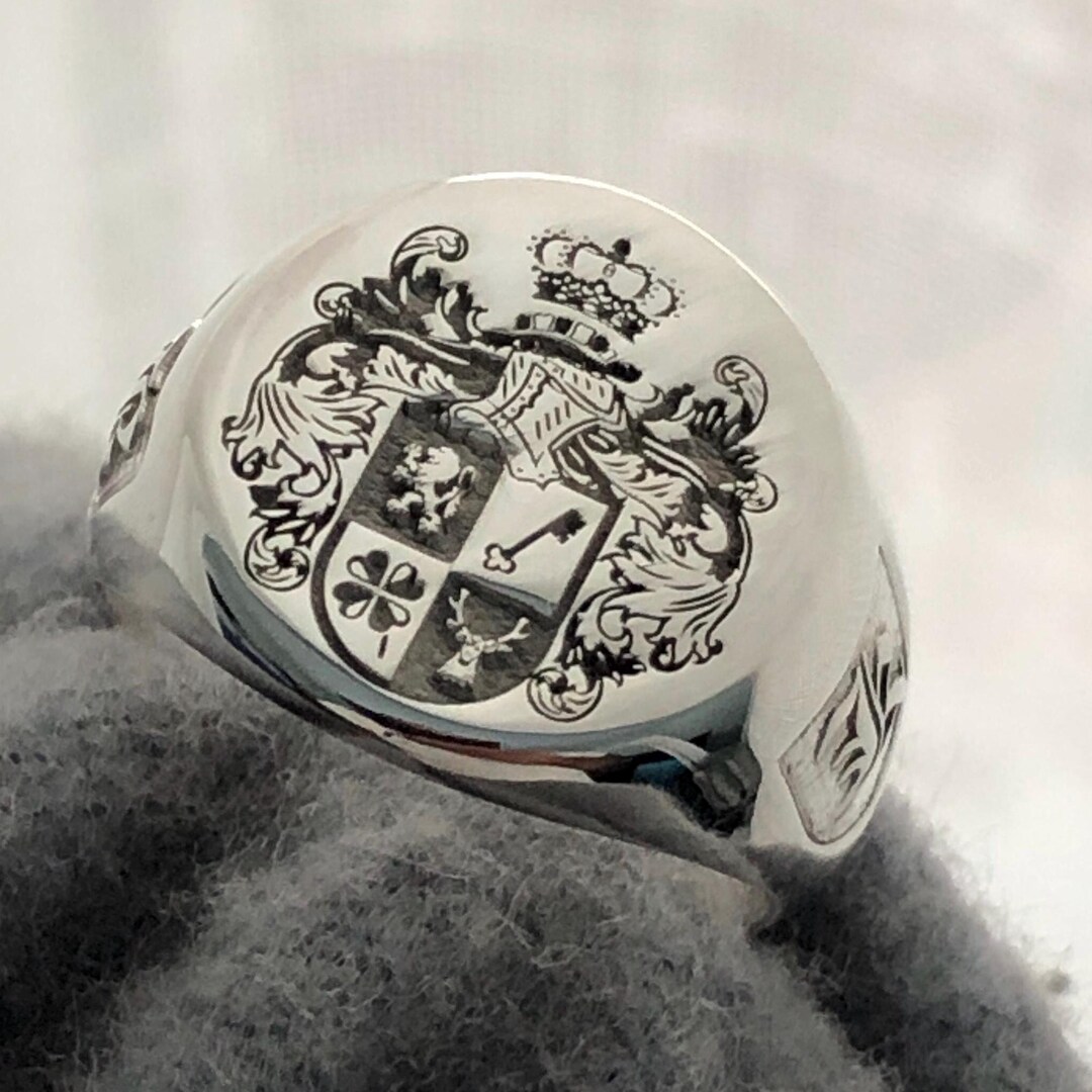 Hand Engraved Family Crest Signet Ring – 925 Silver / 14k Gold – Custom ...