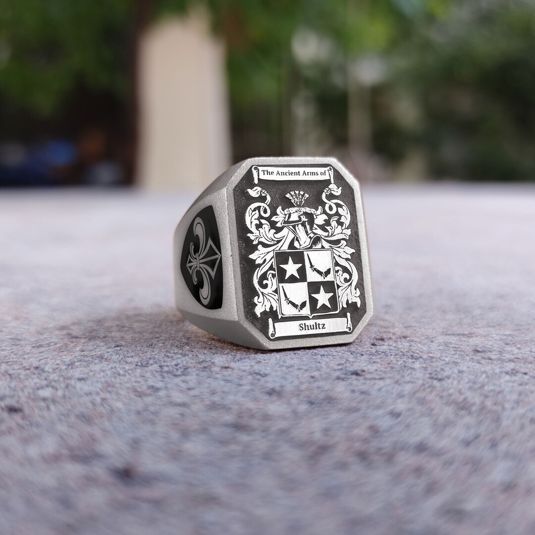 Custom Coat of Arms Ring, Family Crest Rings, Custom Signet Ring, Crest ...