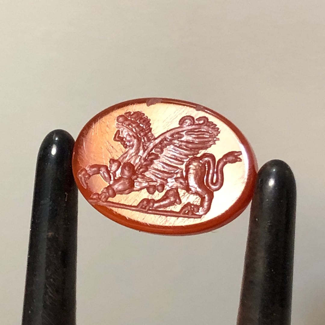 Custom Engraved Agate Intaglio: Family Crest Ring-necklace Gemstone - Etsy