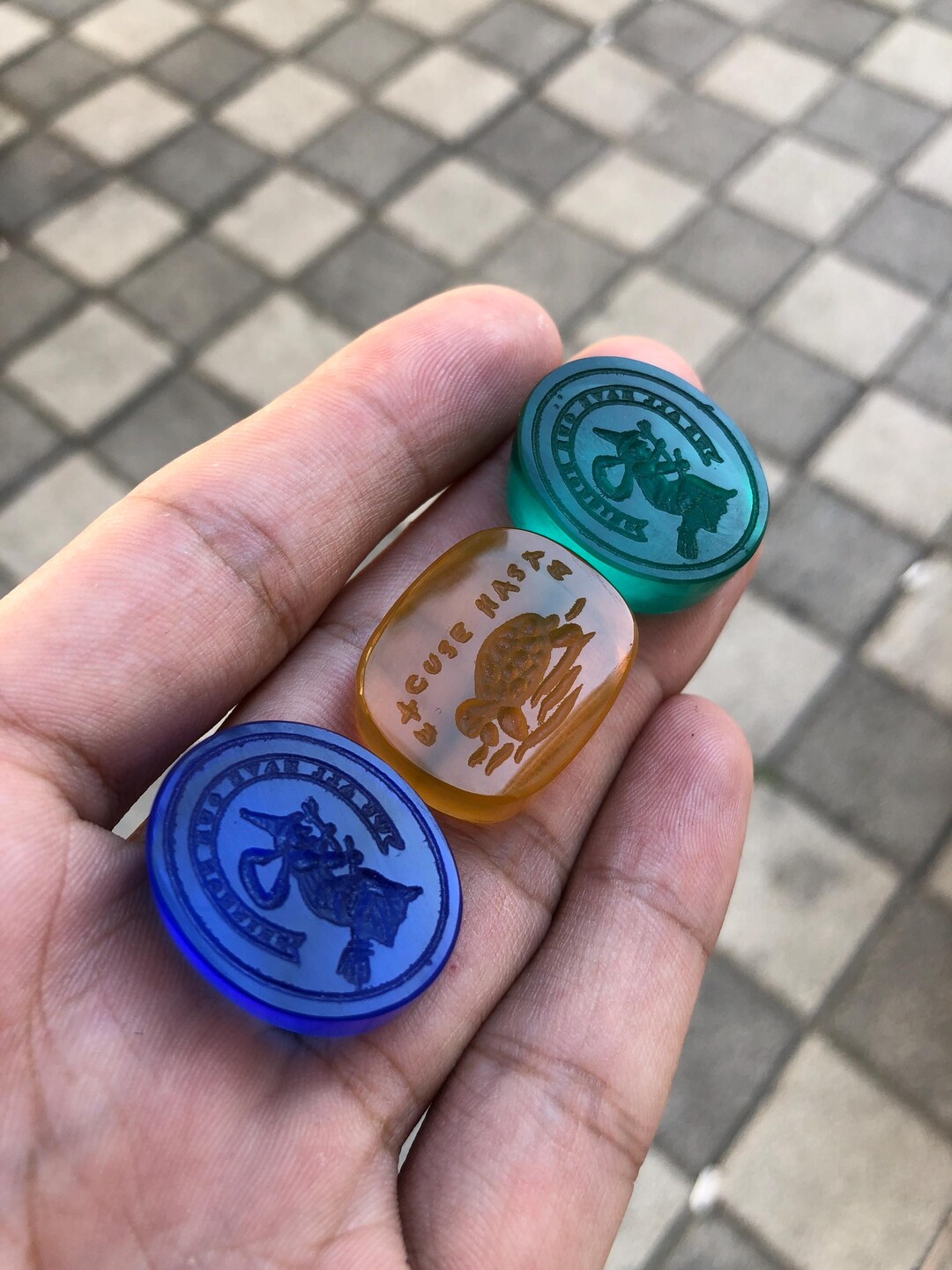 Hand Carved Intaglio Gemstone: Custom Family Crest Engraving - Etsy