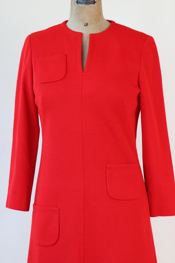 1970s Vintage Bright Red Shift Mod Wool Dress // 3 De… - Gem