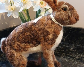 Scruffy a Handmade Needle Felted Hare Sculpture - Etsy UK