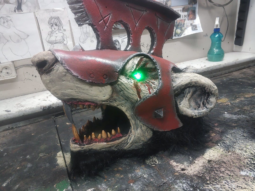 Warhammer Skaven Rat Ogre Mask With Movable Jaw, Eye is Glowing ...