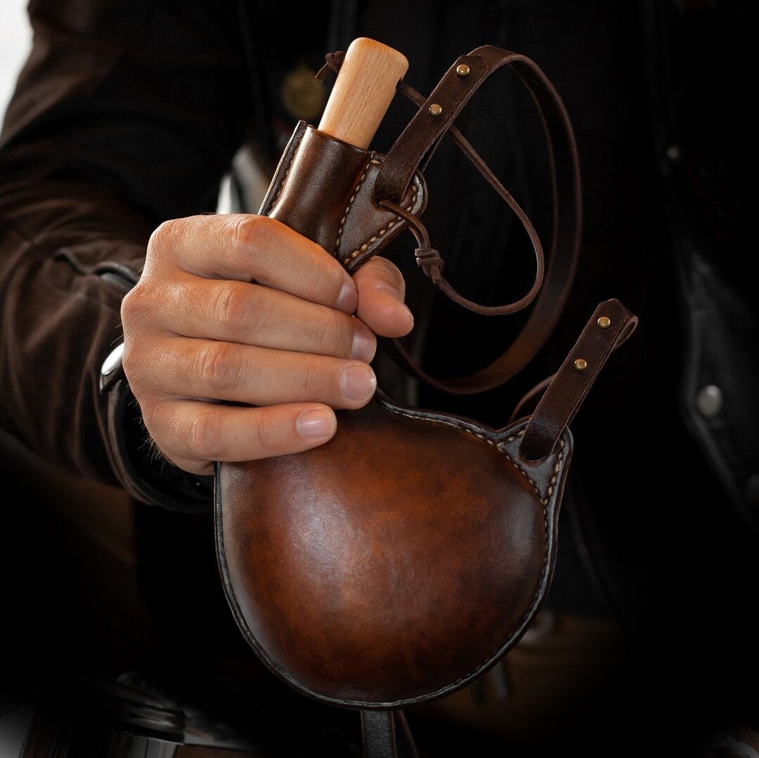 Leather Flask wineskin 500 Ml Personalized, Groomsman Flask, Engraved ...