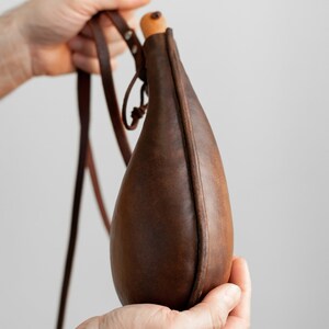 Leather Flask wineskin 1 L Personalized, Groomsman Flask, Engraved ...