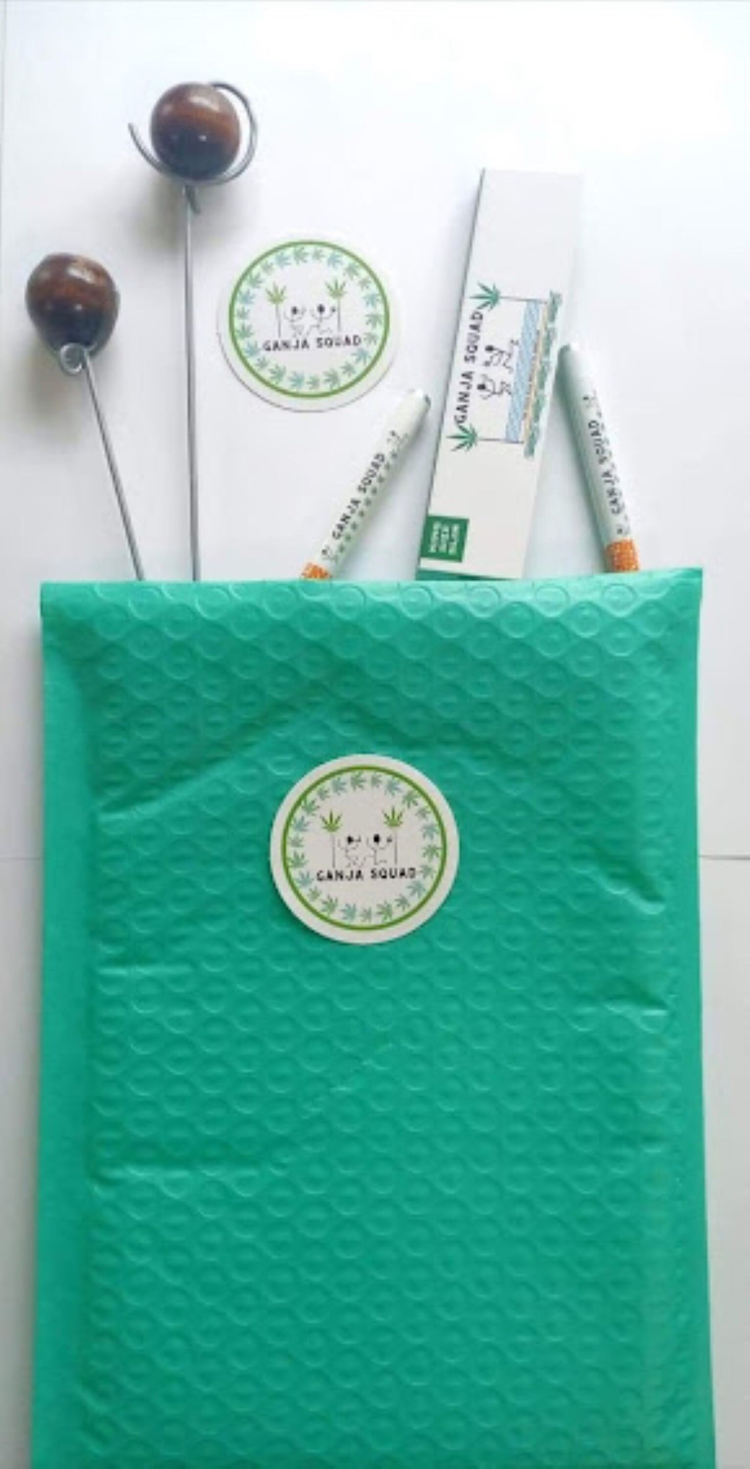 5 Piece Pokey Hickey Ganja Squad Green Colored Rolling Papers Pipe ...